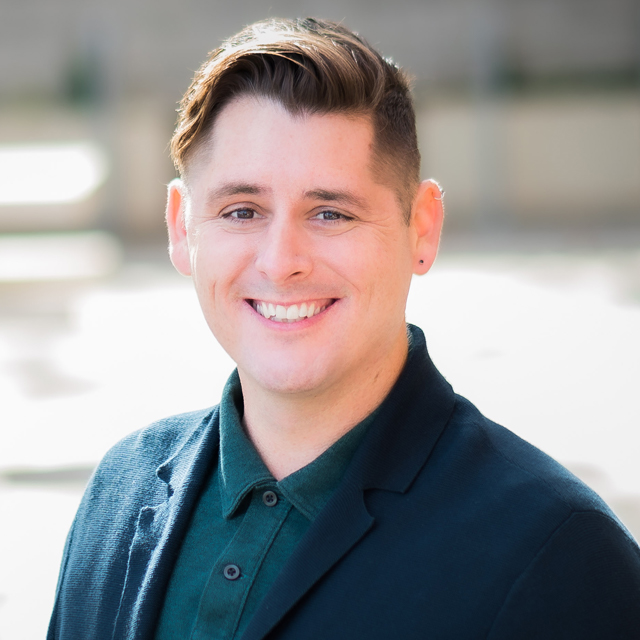 Adam Amoia's Instagram, Twitter & Facebook on IDCrawl